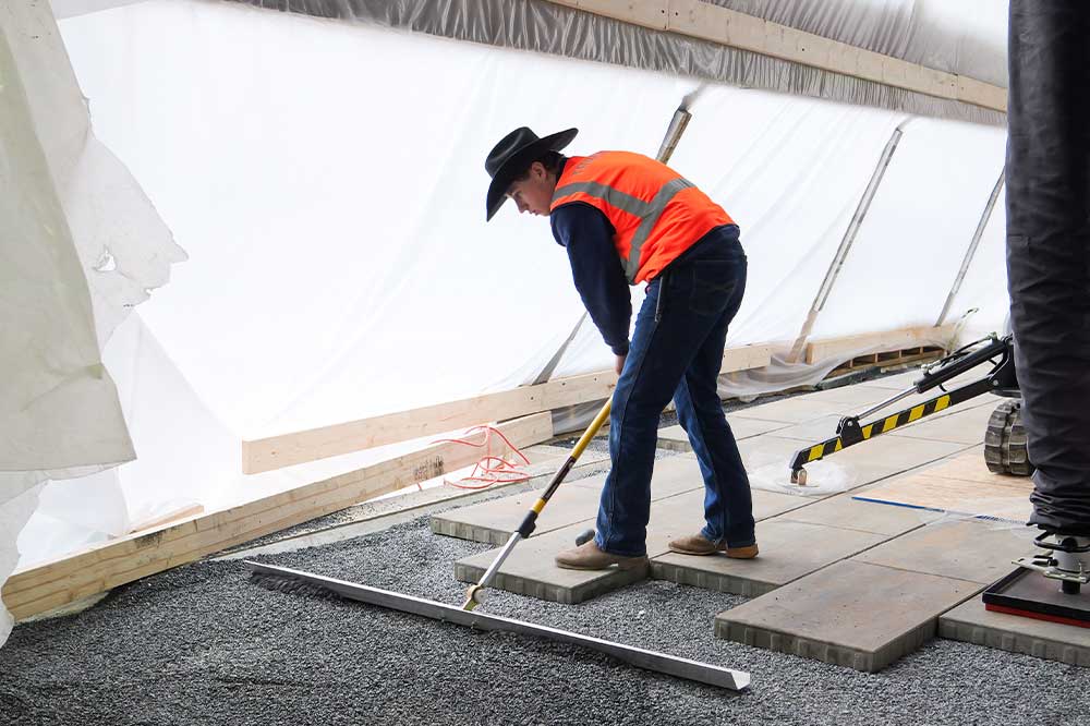 Quick-E-Screeder Package – Pave Tool Innovators Canada