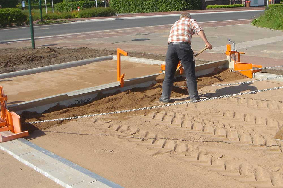 Optimas Maxi Screed System | Hardscaping Screed Rails – Pave Tool ...
